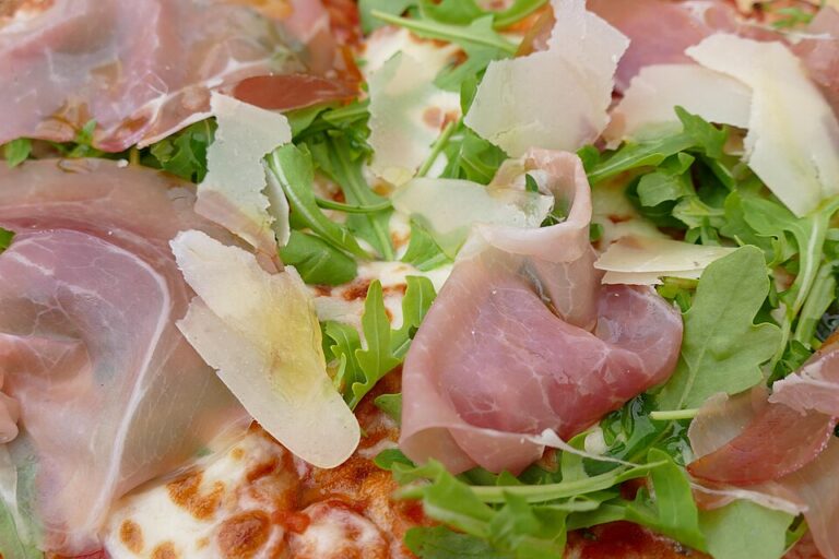 Korvasin pizzan tällä herkulla - näin valmistat pinsan kotona